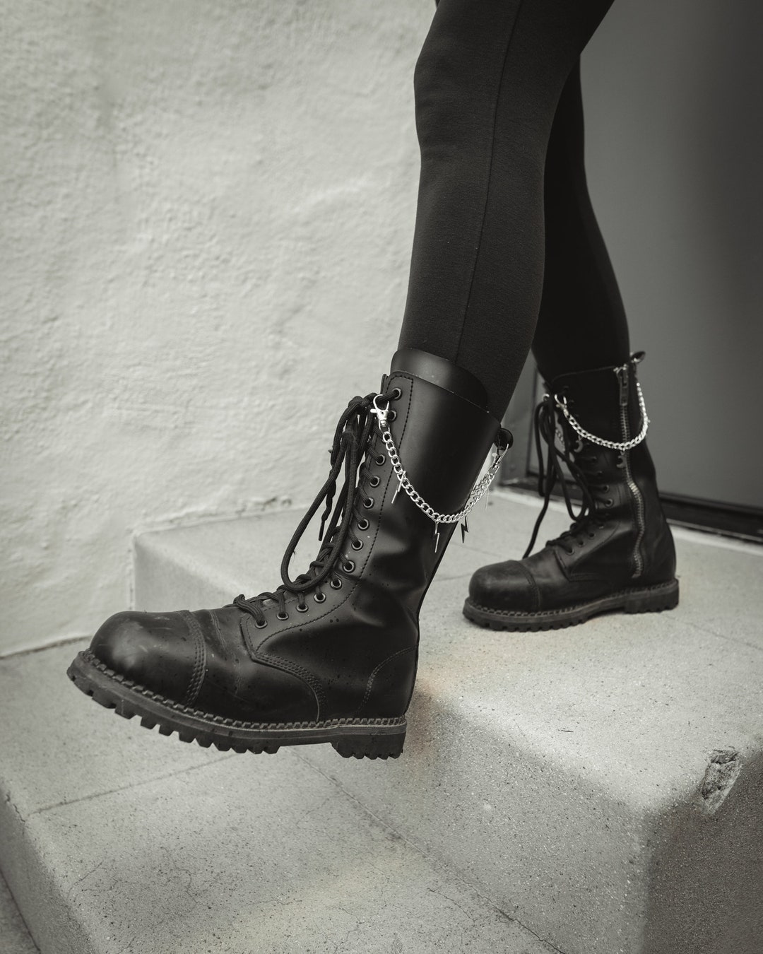 Electric Lady Goth Lightning Bolt Chain Rock and Roll Boot Charm ...