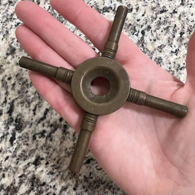 Vintage Four Sided Spider Brass Wind up Clock Key Multikey Even Sizes 6 ...
