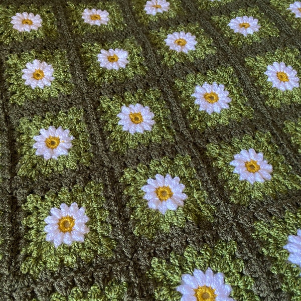 Daisy Afghan - Etsy
