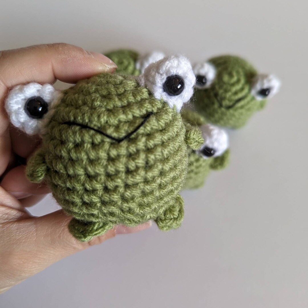 Small Frog Plush With Big Eyes Adorable Small Stuffed Animal Frog ...