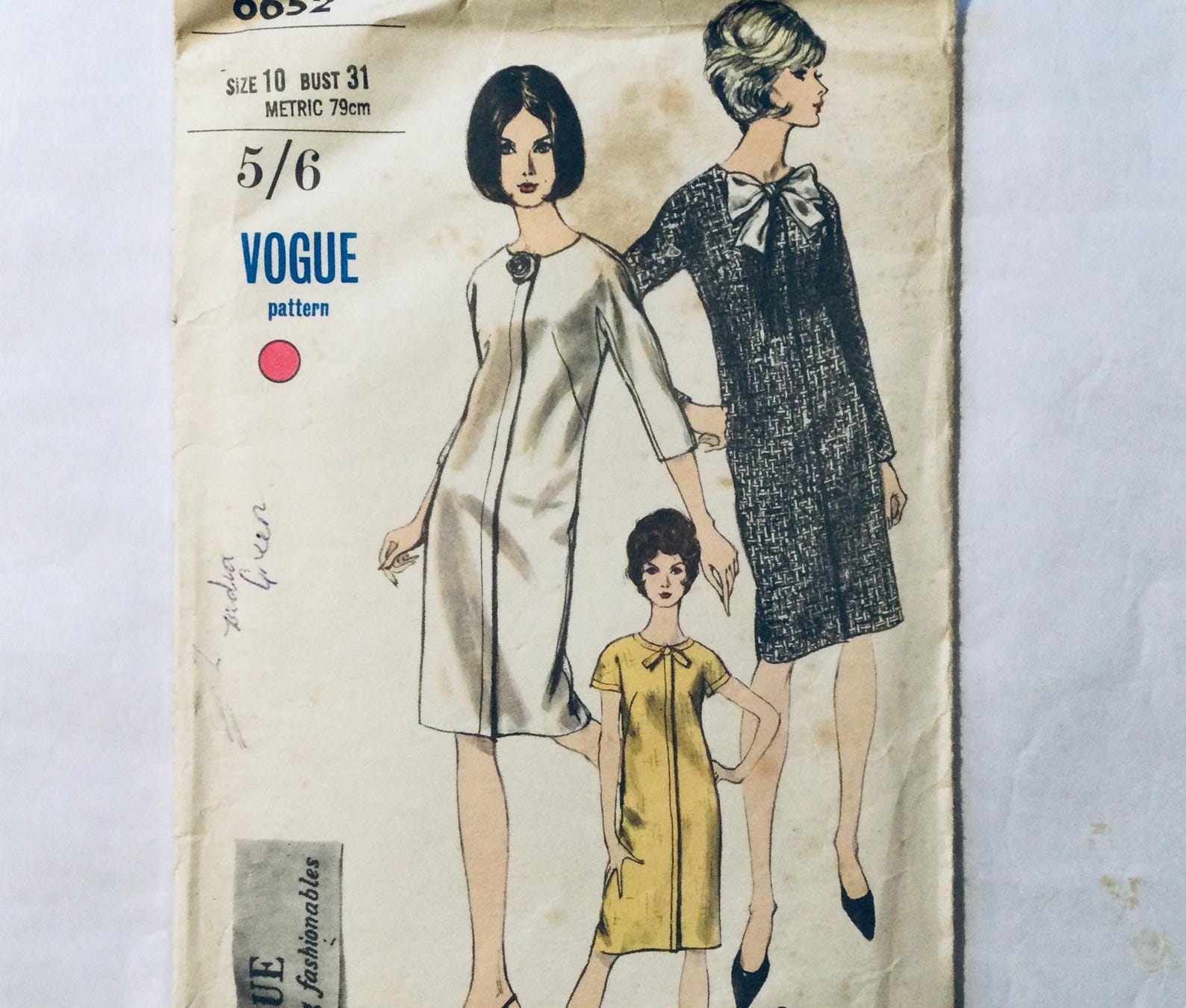 Vogue 6652 Vintage 1960s Sewing Pattern Misses Dress Size 10 Bust 31 ...