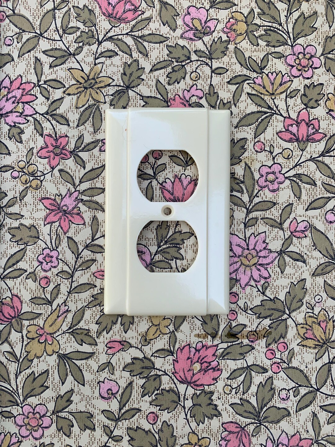 Vintage Bakelite Outlet Plate Covers / Ivory Cream Art Deco Duplex ...