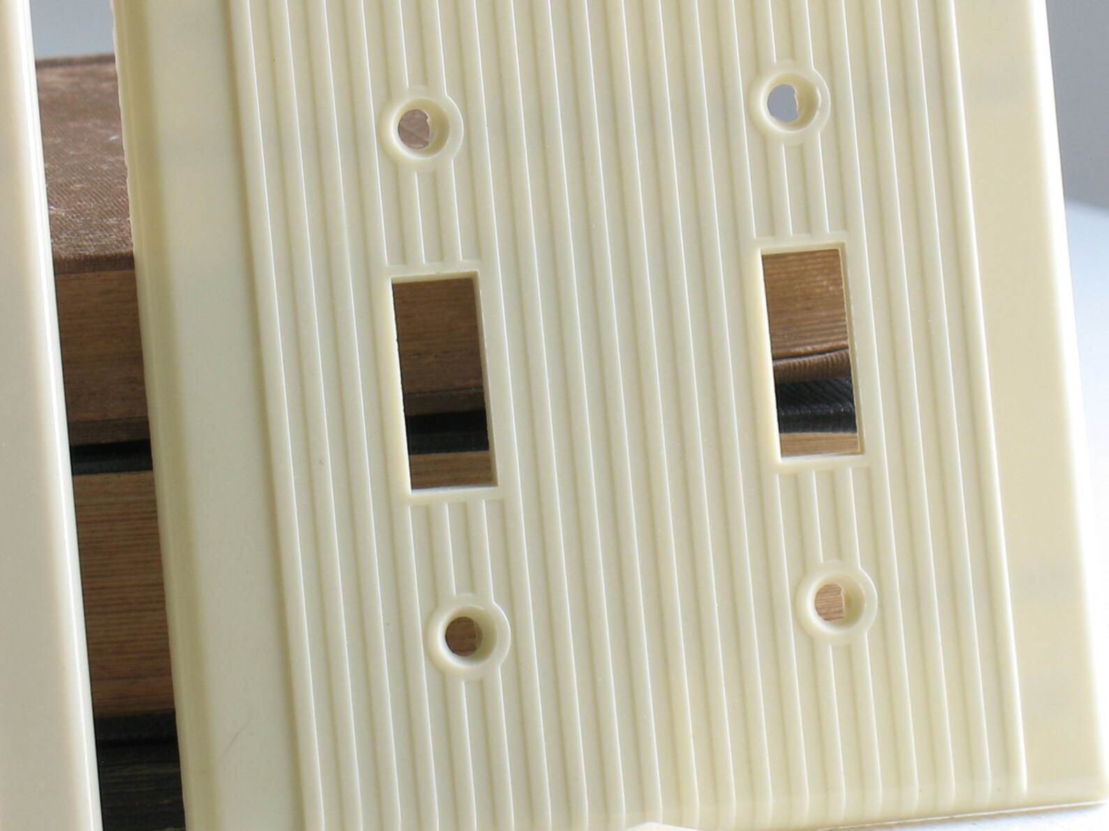 Vintage Bakelite Switch Plate Covers / Ivory Cream Art Deco Double ...