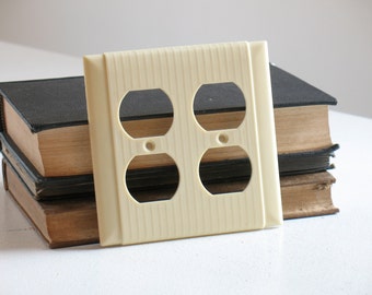 Vintage Bakelite Switch Plate Covers / Ivory Cream Art Deco Double ...