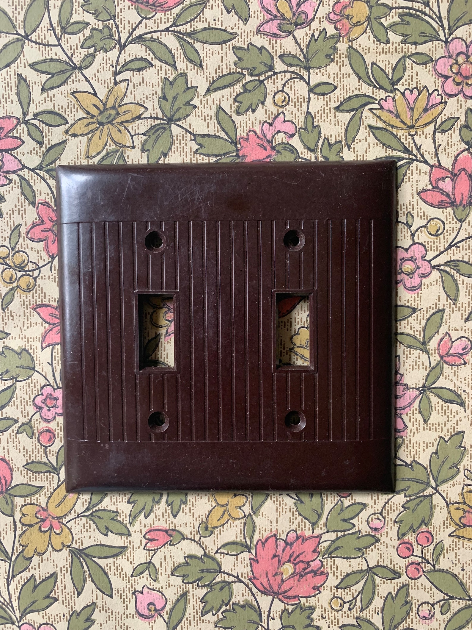 Vintage Bakelite Switch Plate Covers / Bullnose Ribbed Brown Art Deco ...