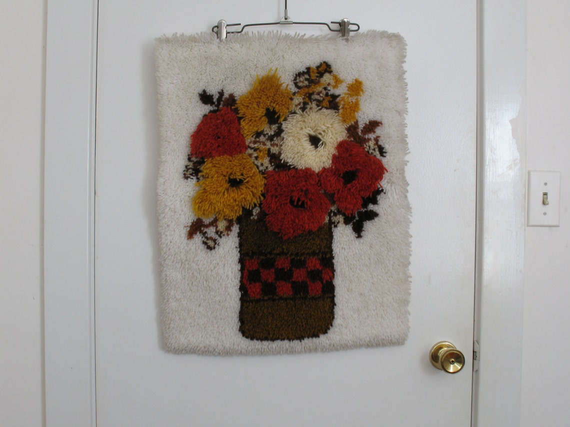 Vintage Sunflowers Latch Hook Wall Hanging / 1970s Floral Yarn - Etsy