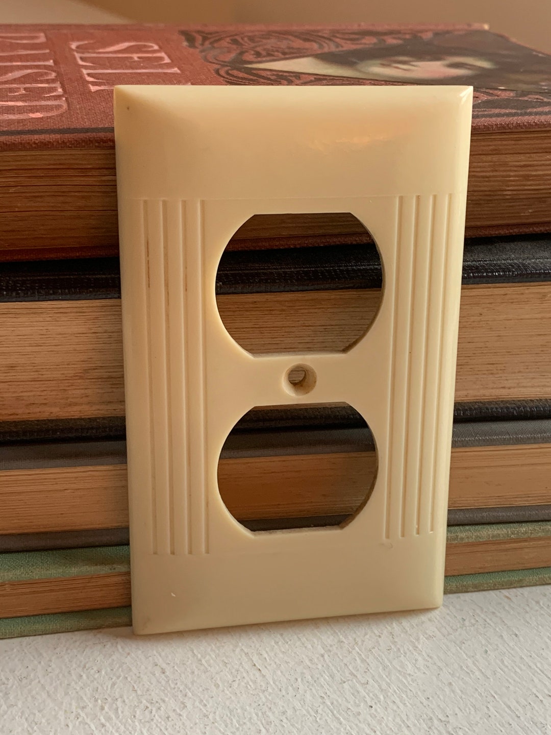 Vintage Bakelite Outlet Plate Covers / Ivory Cream Art Deco - Etsy