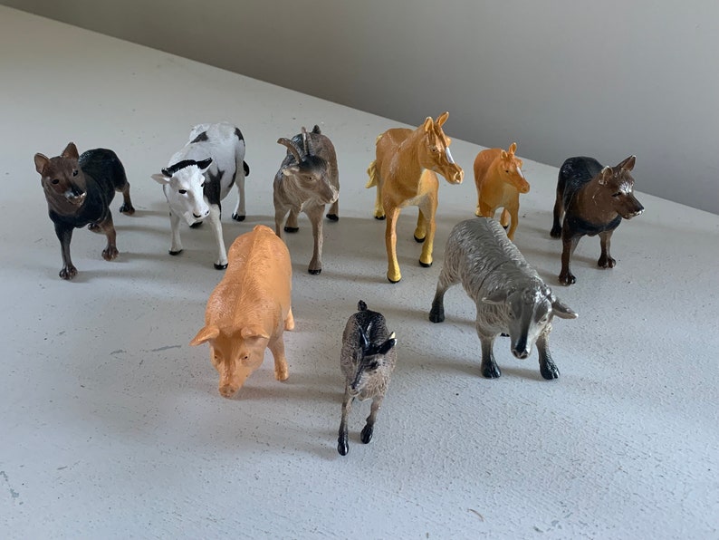 Vintage Plastic Farm Animal Play Set / Farm Animal Toy Figurines ...