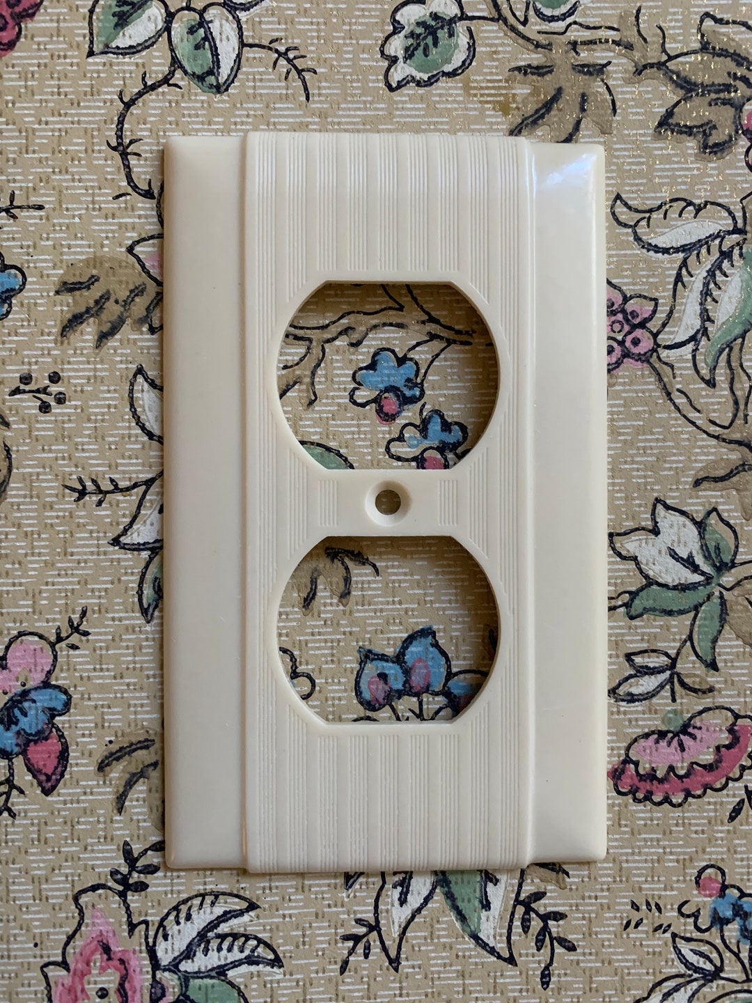 Vintage Bakelite Outlet Plate Covers / Ivory Cream Art Deco Duplex ...