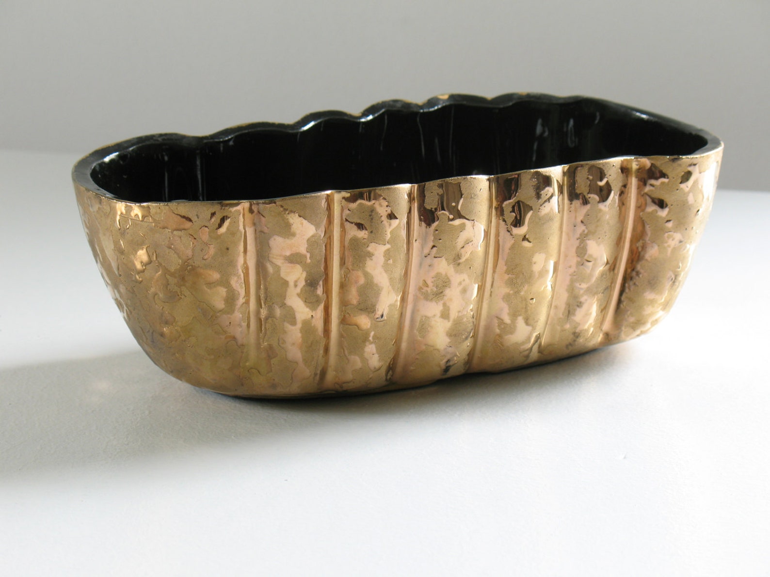 Mid Century Weeping Gold Ceramic Planter / Ungemach UPCO / Hollywood ...