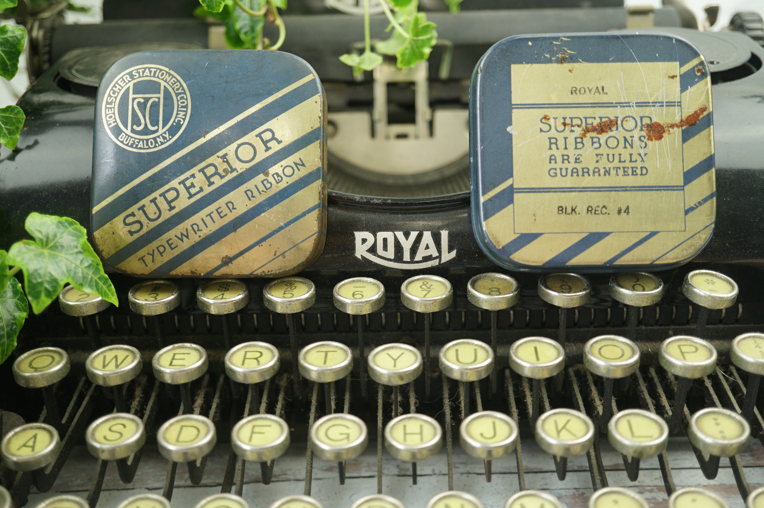 Superior Typewriter Ribbon Tin Vintage / Travel Watercolor | Etsy