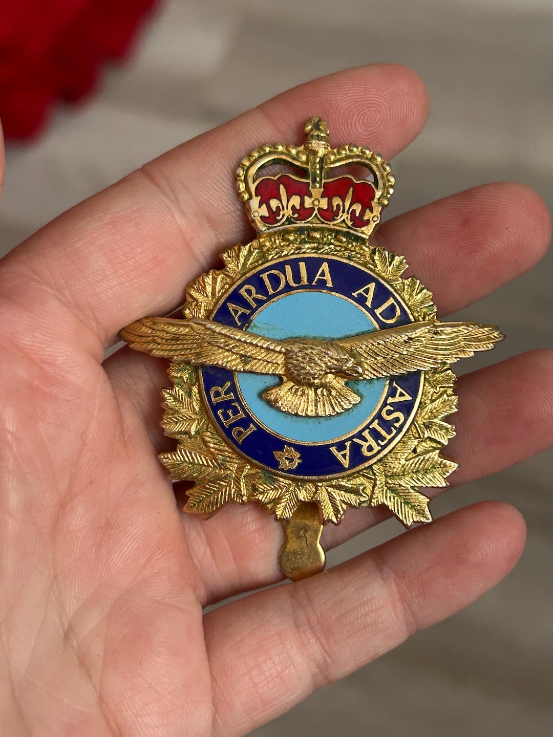 MILITARY SOLDIER Pin, Gold Pin, Vintage Pin, Ardua per Astria, Gift for ...