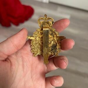 MILITARY SOLDIER Pin, Gold Pin, Vintage Pin, Ardua per Astria, Gift for ...