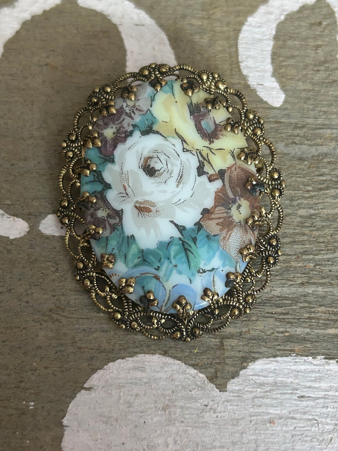 PORCELAIN ITALIAN Renaissance Gold Trim Brooch, Victorian Woman Painted ...