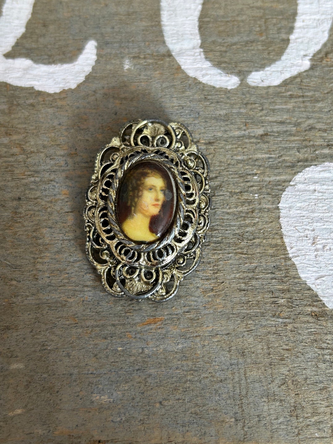 ITALIAN RENAISSANCE Porcelain Gold Trim Brooch, Victorian Woman Painted ...