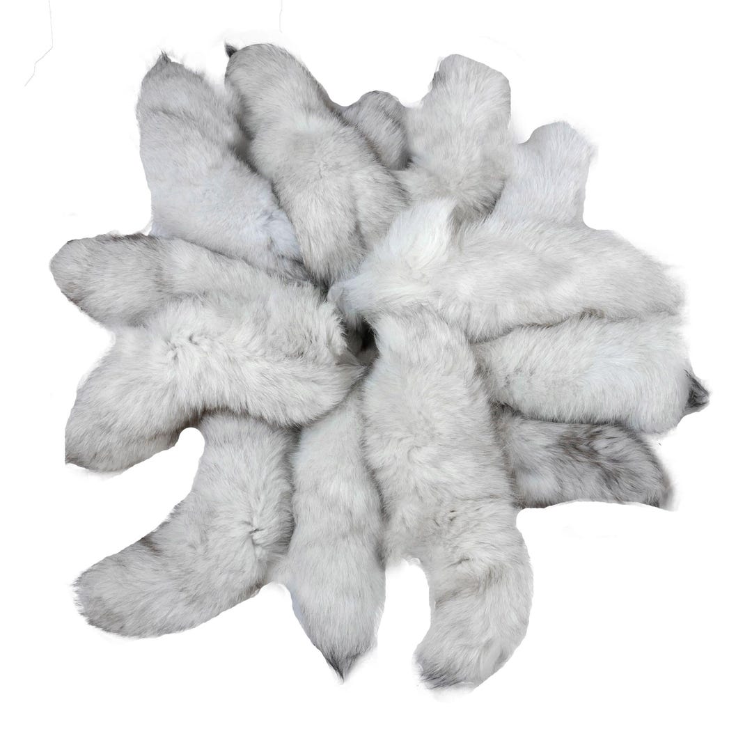 Glacier Wear Blue Fox Tails Natural Color Tail/keychain Fxx1720 - Etsy