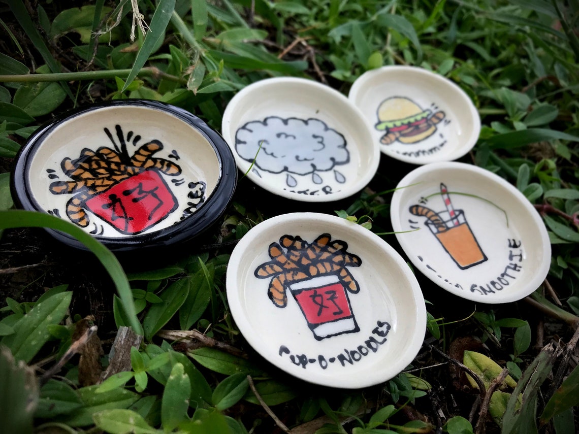 Small Quirky Gecko Dishes - Etsy
