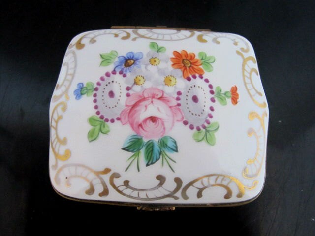 Hand Painted FLORAL Porcelain Gilt SEVRES French Hinged Trinket Snuff ...