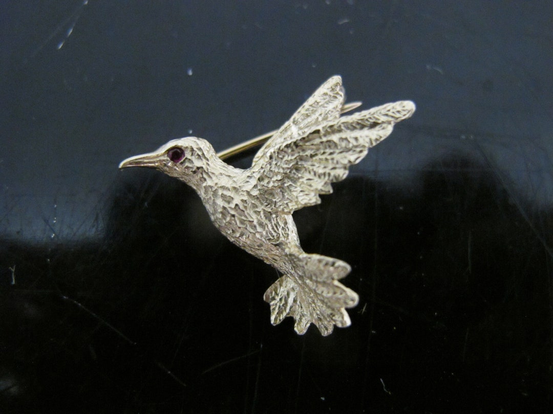 Vintage ENGEL Brothers 14k Yellow Gold RUBY Eye HUMMINGBIRD Bird Brooch ...