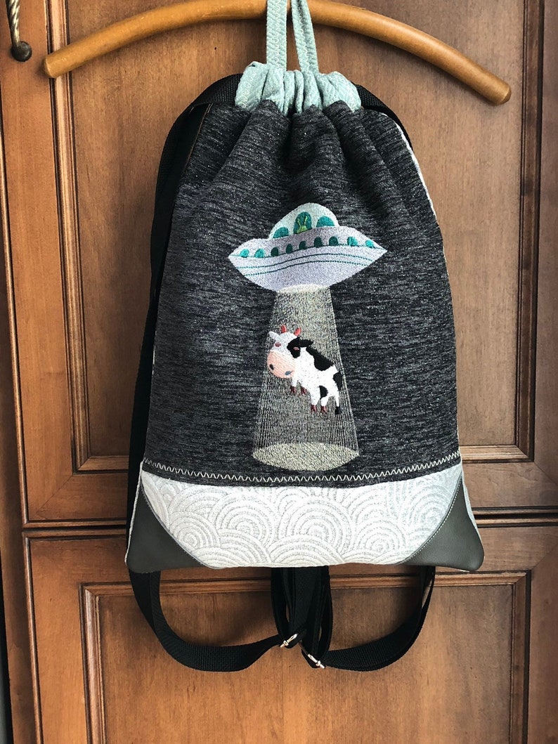 EMBROIDERED ALIEN BACKPACK Alien Abduction Cow Cinch Sack - Etsy