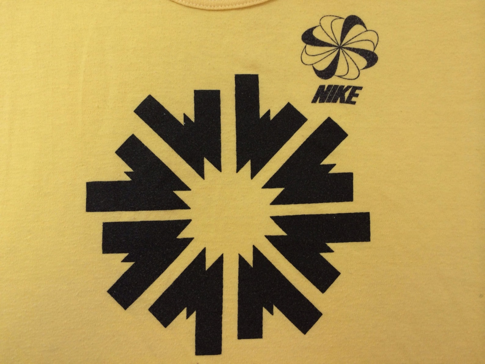 NIKE PINWHEEL 70's Shirt Vintage/ Original RARE Athletics | Etsy