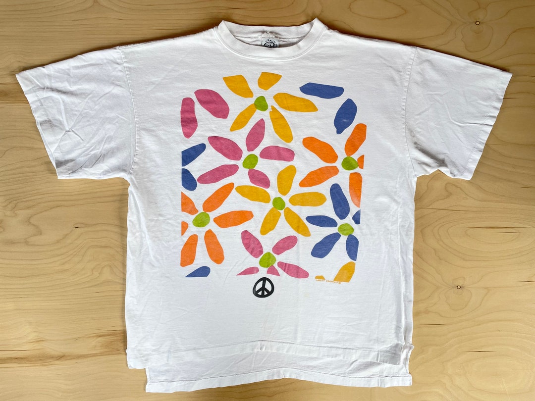 Gravity Graphics Shirt Vintage 90s Flowers Peace Sign Tee Cotton ...