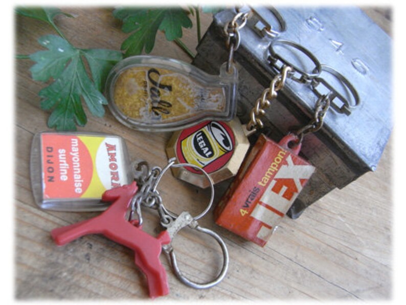 French Vintage Advertising Key Chains X 5 Poulain / Amora / - Etsy UK