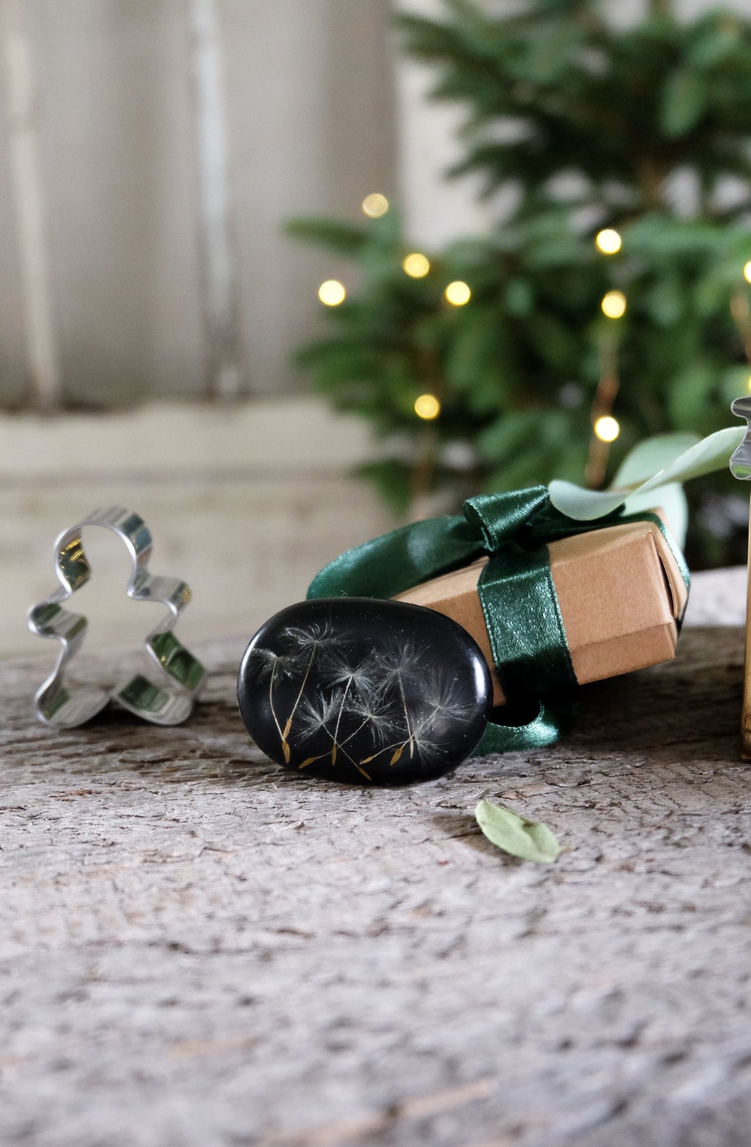 Black Oval Dandelion Pin, Botanical Resin Make a Wish Brooch, Handmade ...