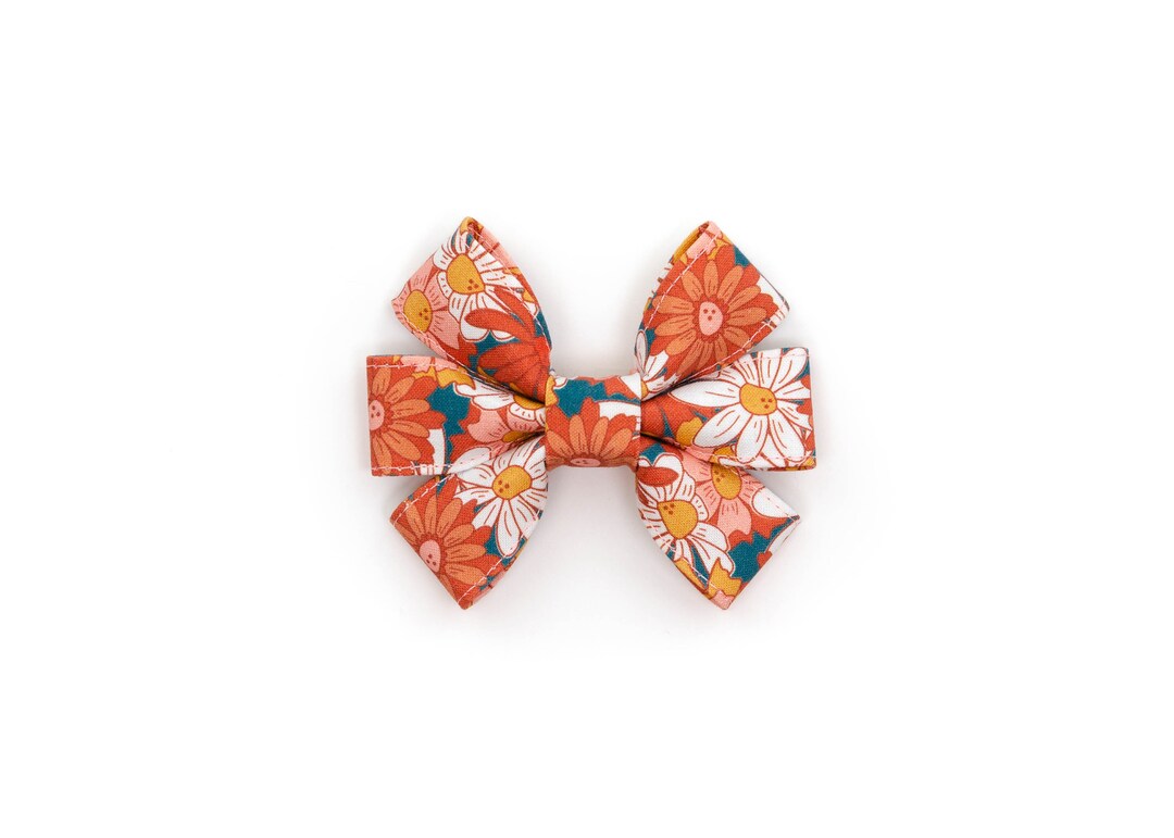 August Girly Bow - Etsy