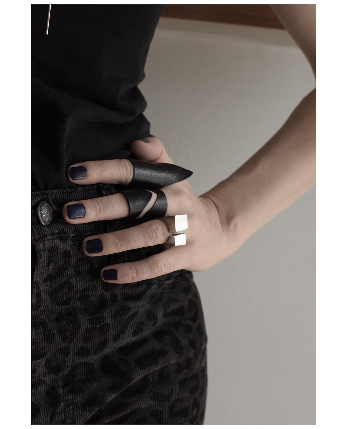 Minimalist Leather Ring Pointy Black Arrow Ring Summer Gothic Woman ...