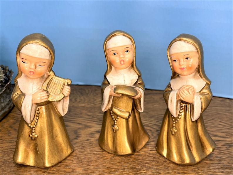 Vintage Praying or Singing Nun Figurines - Set of 3 - Paper Mache ...