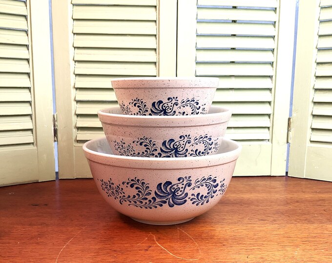 Vintage Pyrex Homestead Mixing Bowls - Set of 3 - 401 - 402 - 403 ...