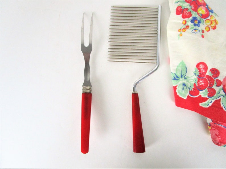Vintage Red Bakelite Handle Kitchen Utensils - Your Choice - Cake ...