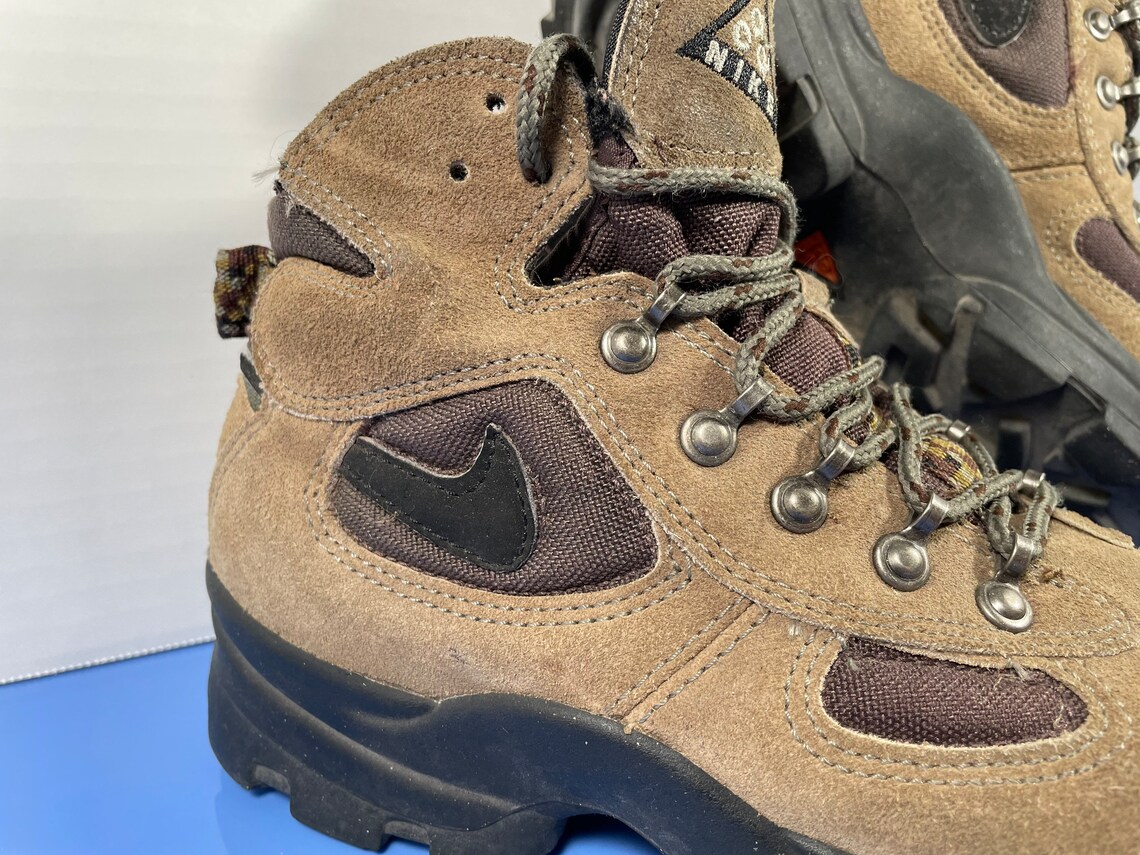 Vintage Nike Acg Hiking Boots Brown Black Leather 90s Ankle Etsy