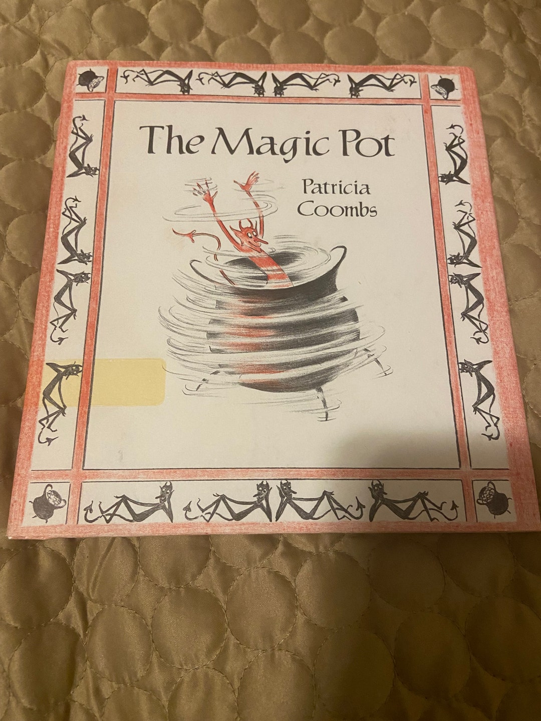 The Magic Pot Patricia Coombs 1977 - Etsy