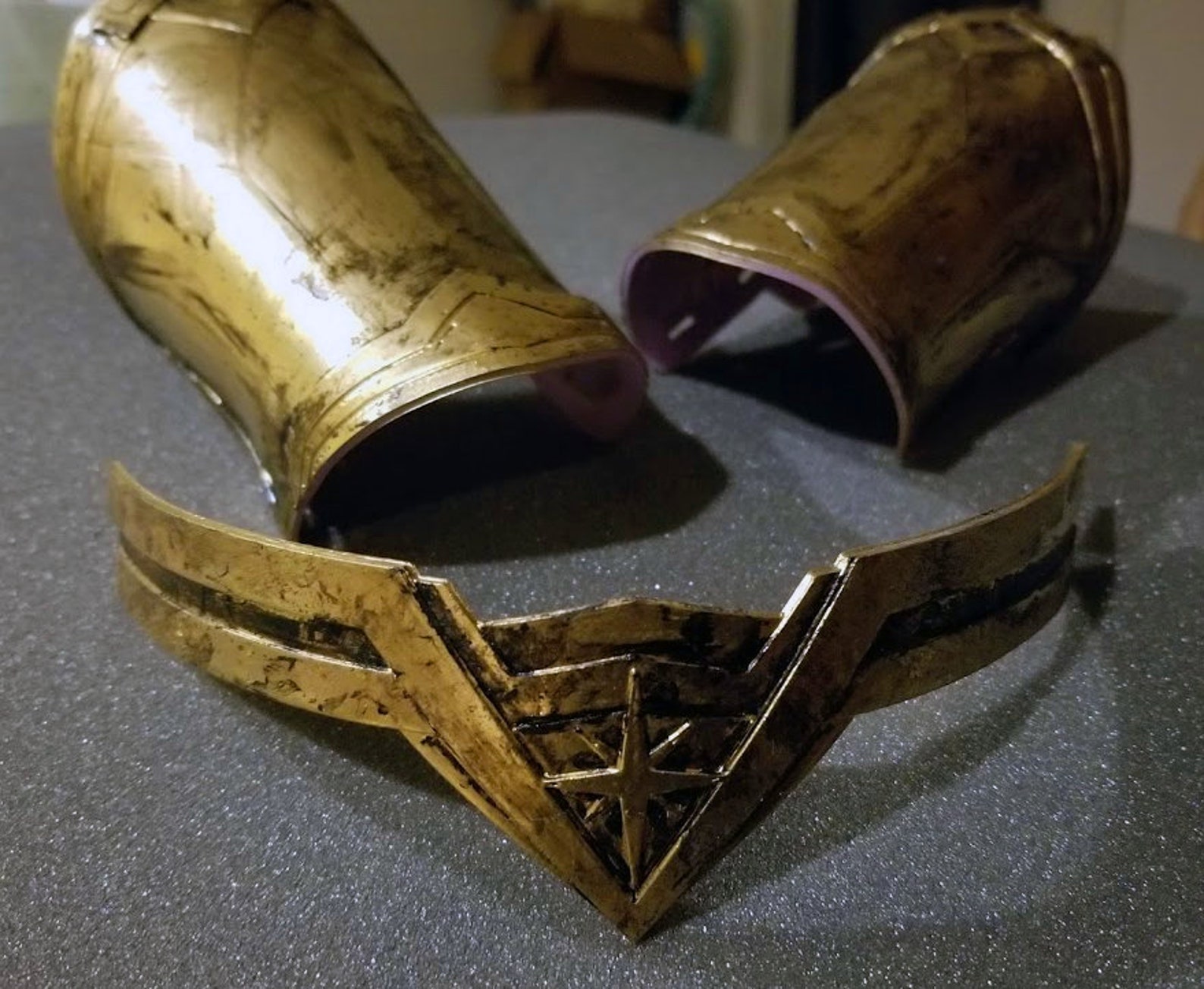 Wonder Woman Inspired Gauntlets & Tiara - 3D Printed - Etsy