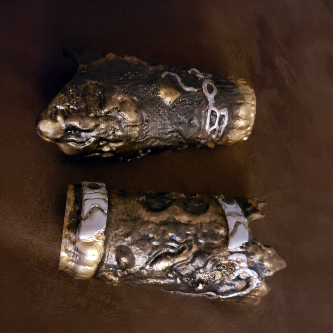 Cosplay Gauntlet Inspired by the Stranger - Costume Bracer - Etsy