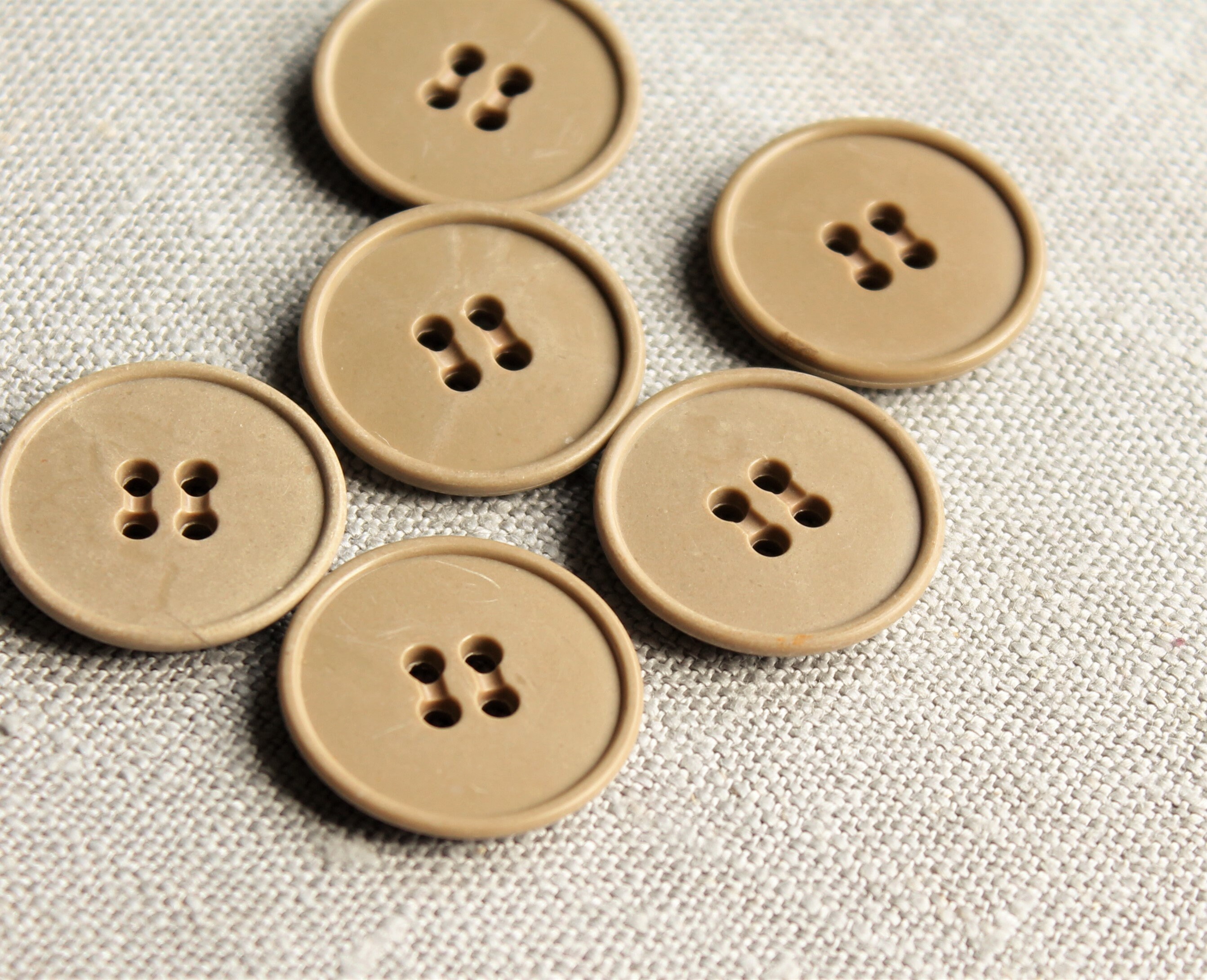 Vintage Beige Buttons from the 50's Closures & Fasteners Sewing & Fiber ...