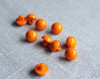 6 Vintage Plastic Orange Buttons 15mm - Etsy