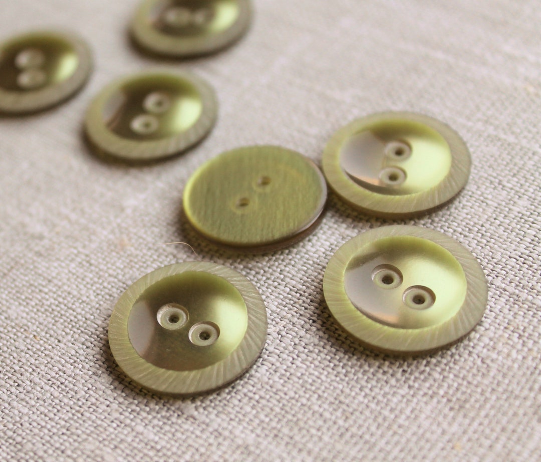 Vintage Olive Green Buttons From the 50's - Etsy