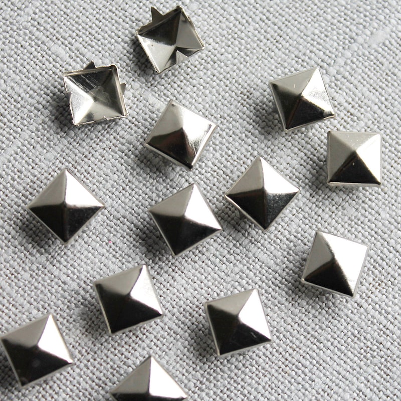 Pyramid Stud Rivet - Etsy