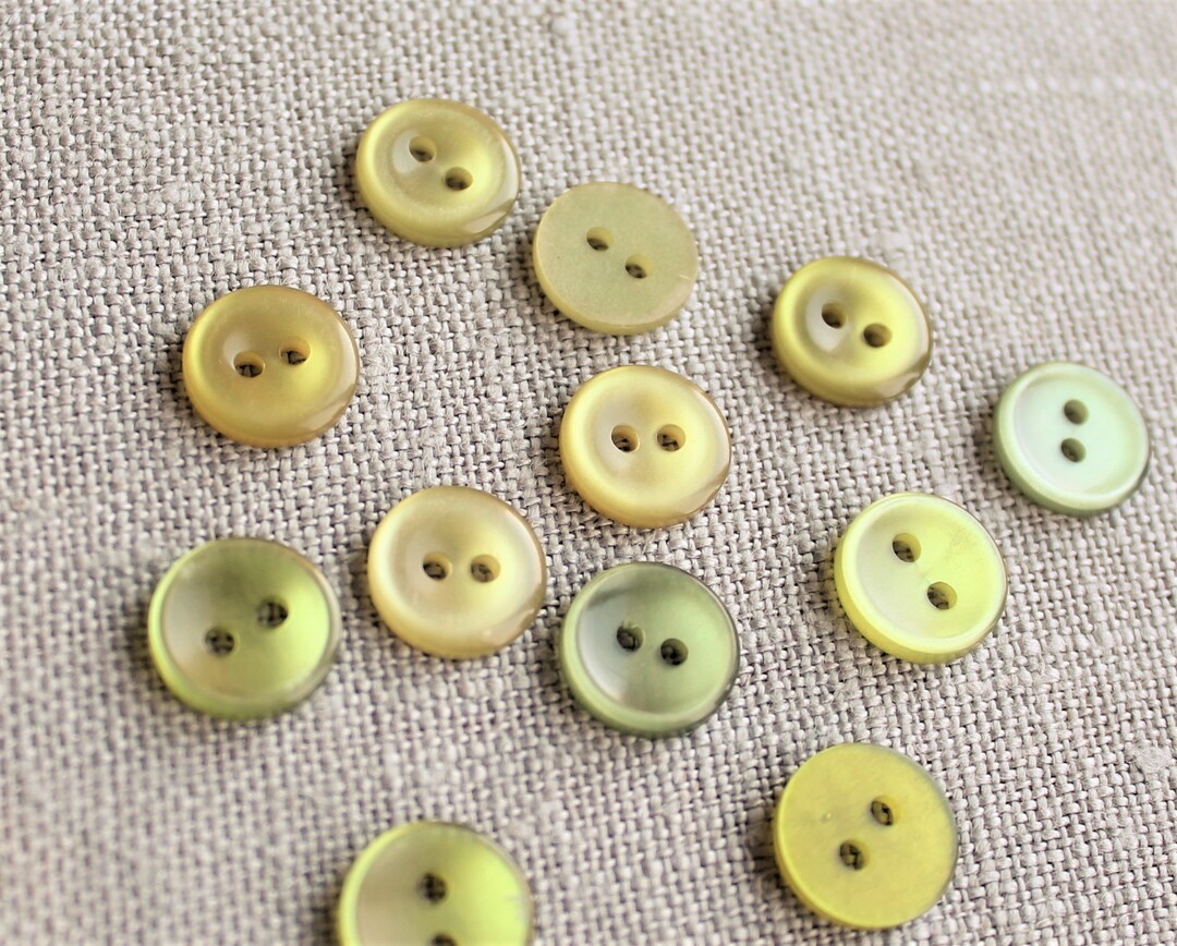 Vintage Green Buttons - Etsy