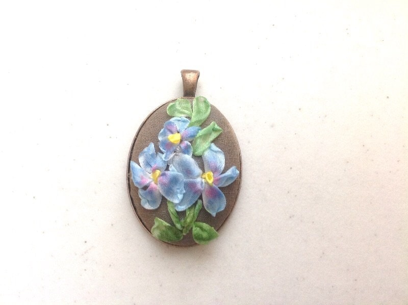 Forget-me-not Flower Pendant Silk Ribbon Embroidery - Etsy
