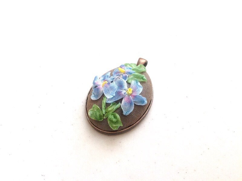 Forget-me-not Flower Pendant Silk Ribbon Embroidery - Etsy