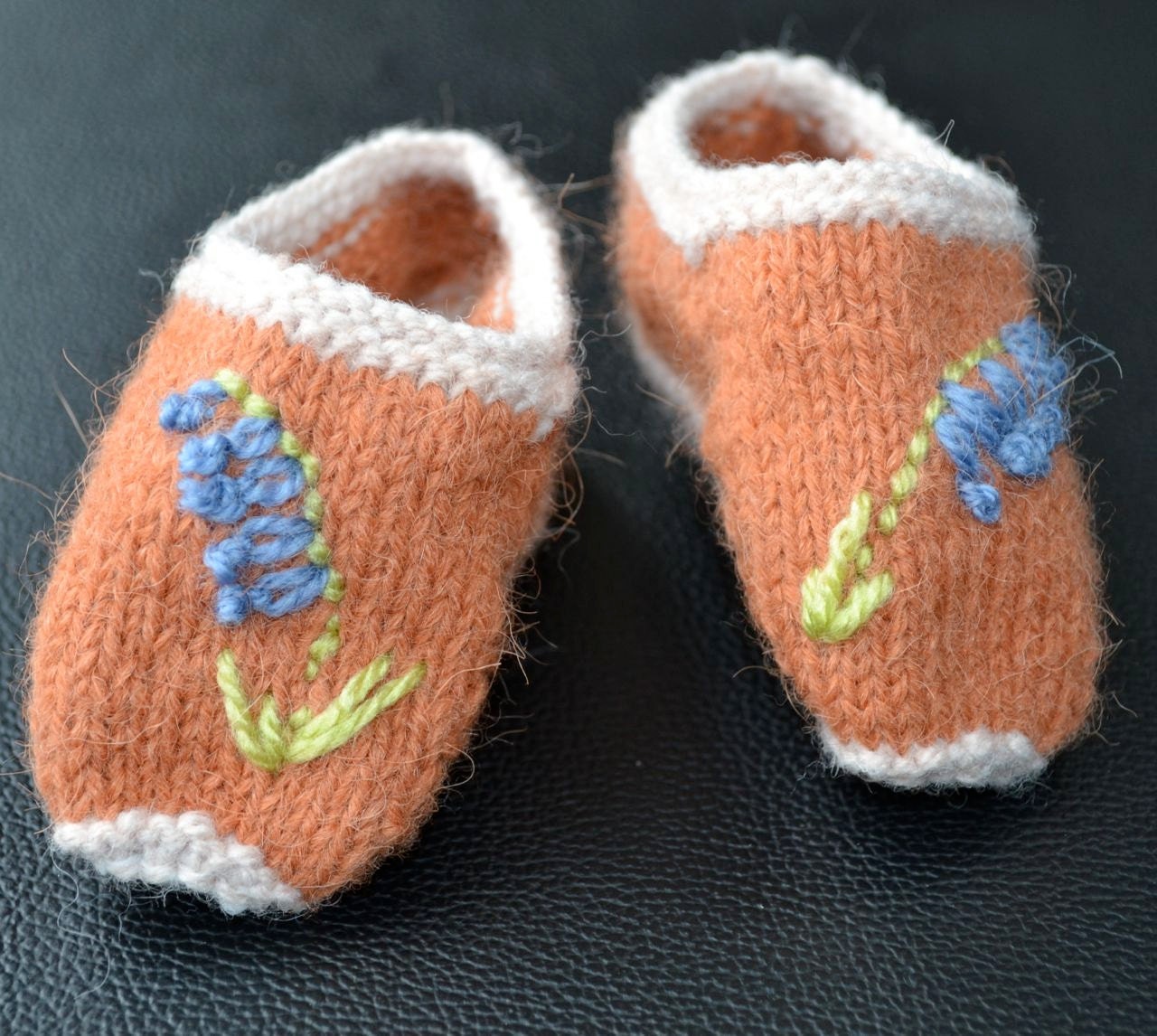 Baby Daisy Shoe Knitting Pattern - Etsy