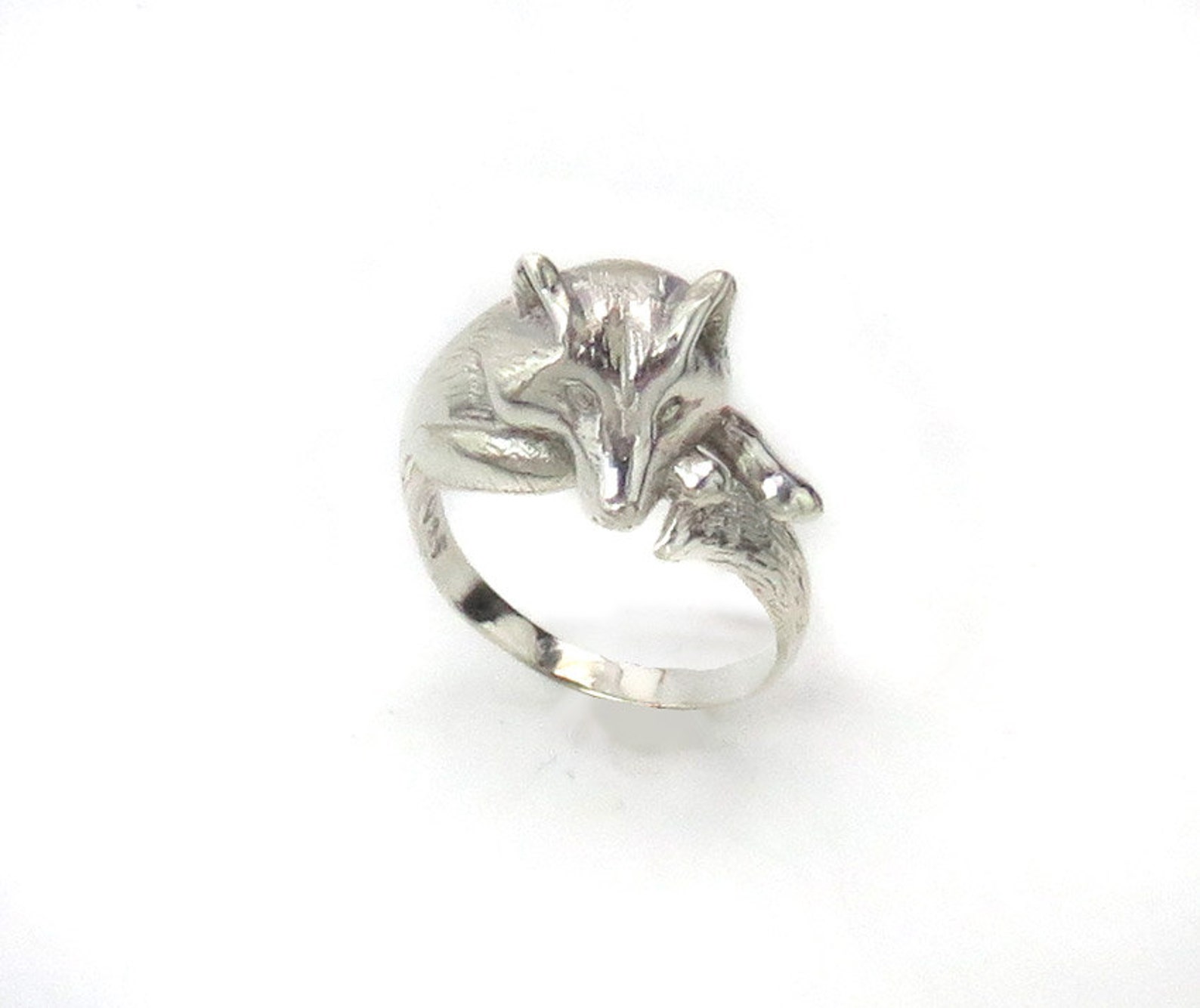 White Wolf Ring Sculpted Lying Wolf Ring in Sterling Silver | Etsy