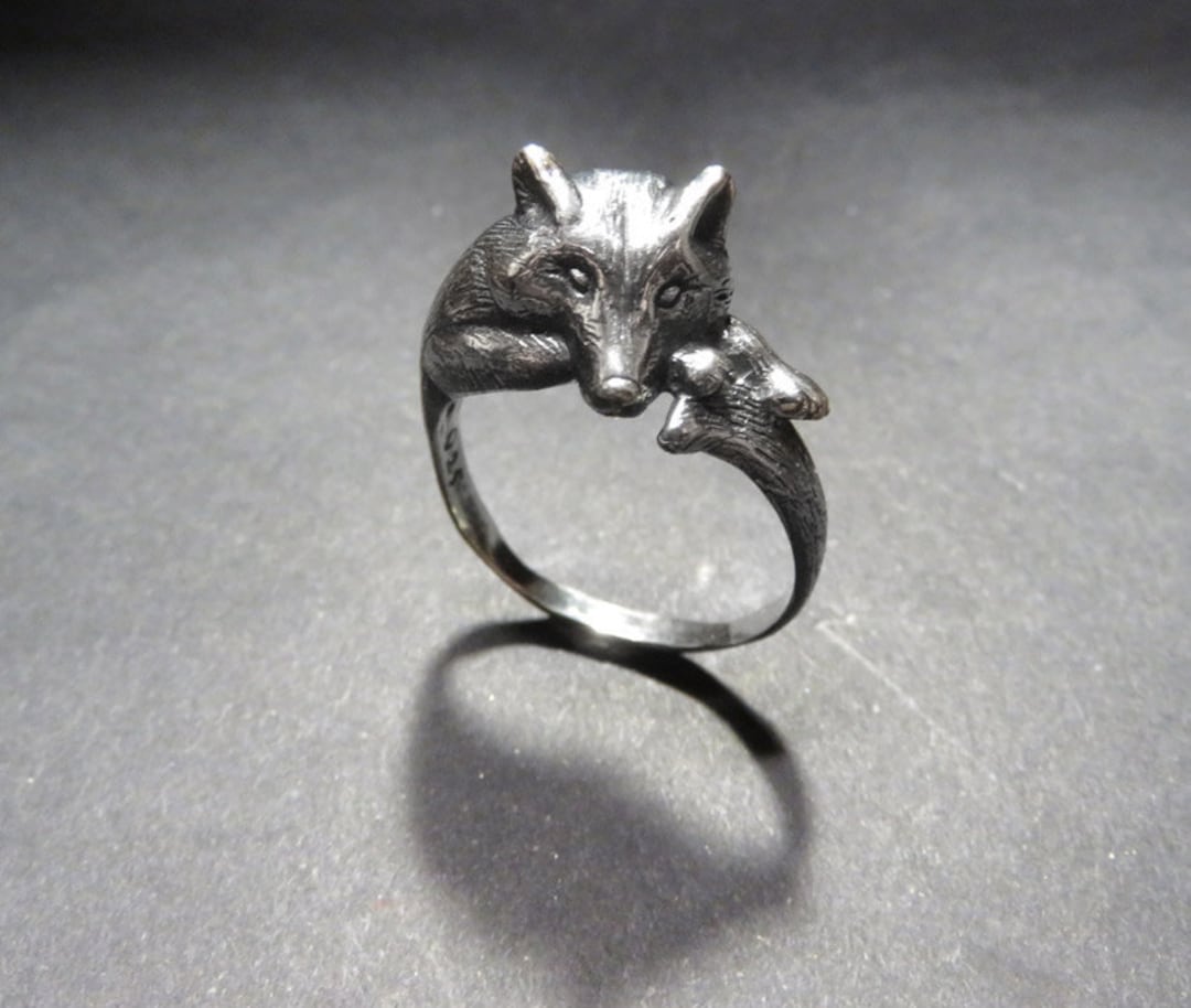 Wolf Ring in Sterling Silver - Wolf Amulet - Spirit Animal Totem Ring ...