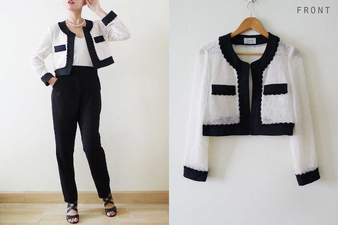 90s Preppy Style White Net With Black Lace Embellishment Trim Cropped ...