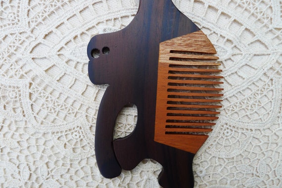 Deadstock 1980s MONKEY Design Wood Comb, Collectable,… - Gem