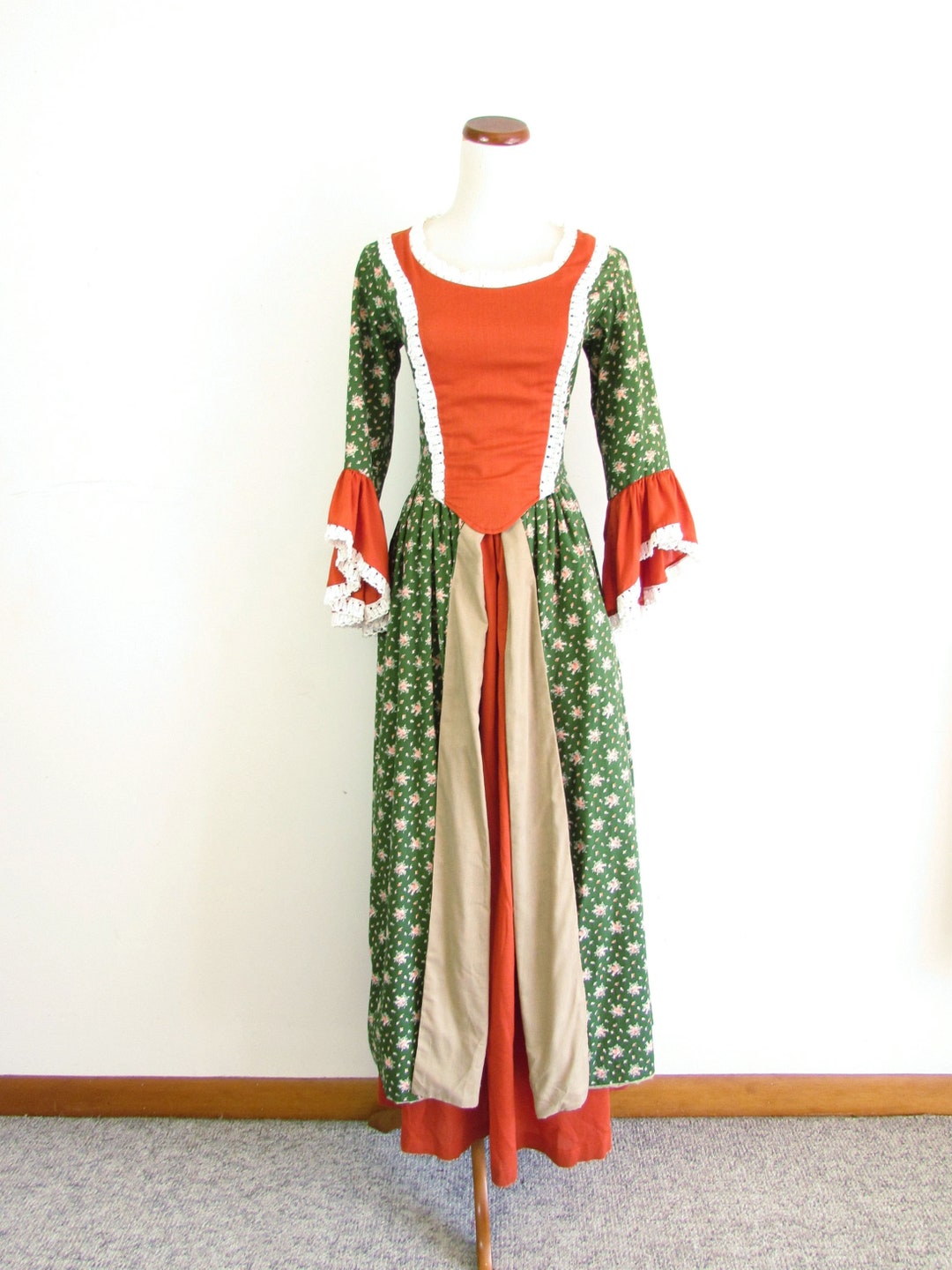 Vintage Renaissance Costume 1970s Vintage Handmade Green Floral and ...